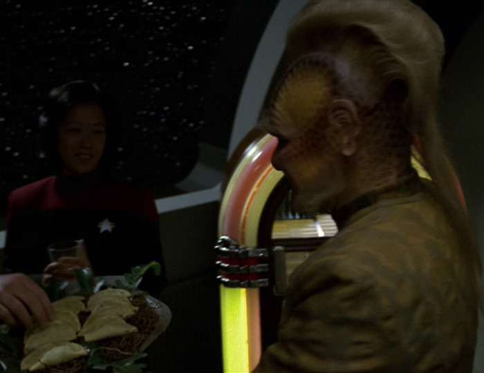 722: "Homestead" - 722-homestead-003 - TrekCore 'Voyager' Screencap ...