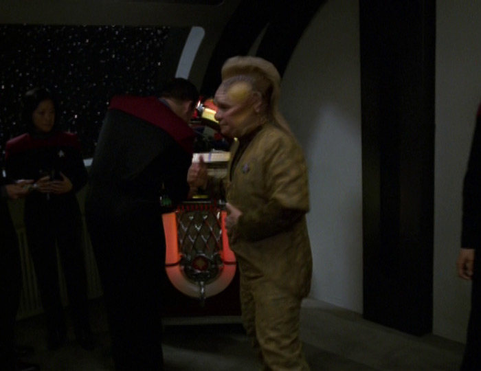 722: "Homestead" - 722-homestead-032 - TrekCore 'Voyager' Screencap ...